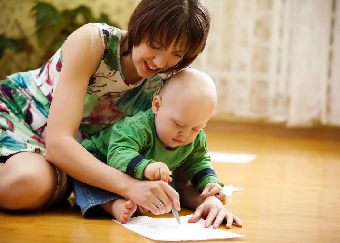 How To Play With A Newborn: Tips From A REAL Mom - Learn Online Hub